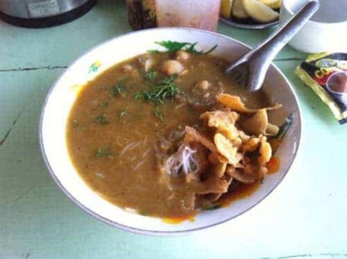 10 Must-Try Meals in Myanmar: A Foodie's Guide