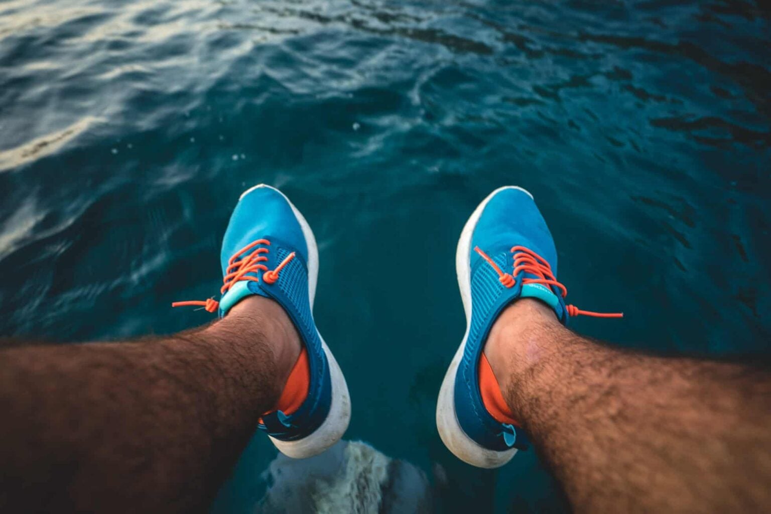 Best Travel Shoes: Top Choices for Men & Women!