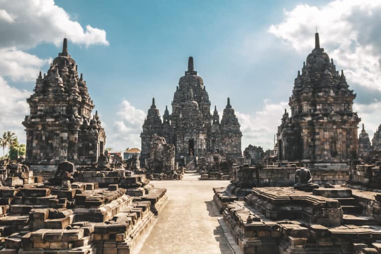 How Much Does it Cost to Travel in Indonesia? (2025 In-Depth Guide)