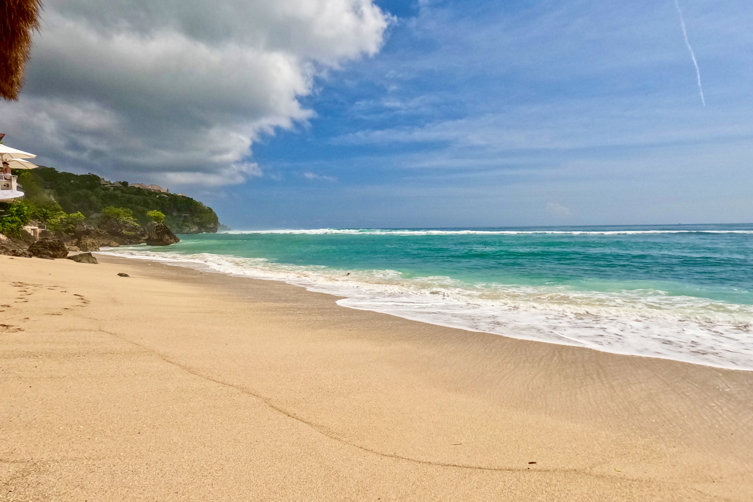 12 Beautiful Beaches in Bali (+ 3 You Should Avoid)!