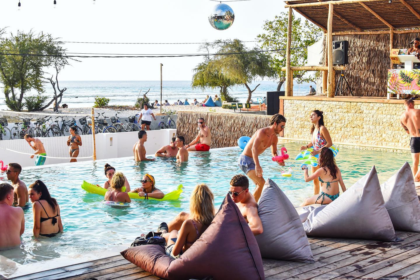 11-pumping-party-hotspots-in-southeast-asia