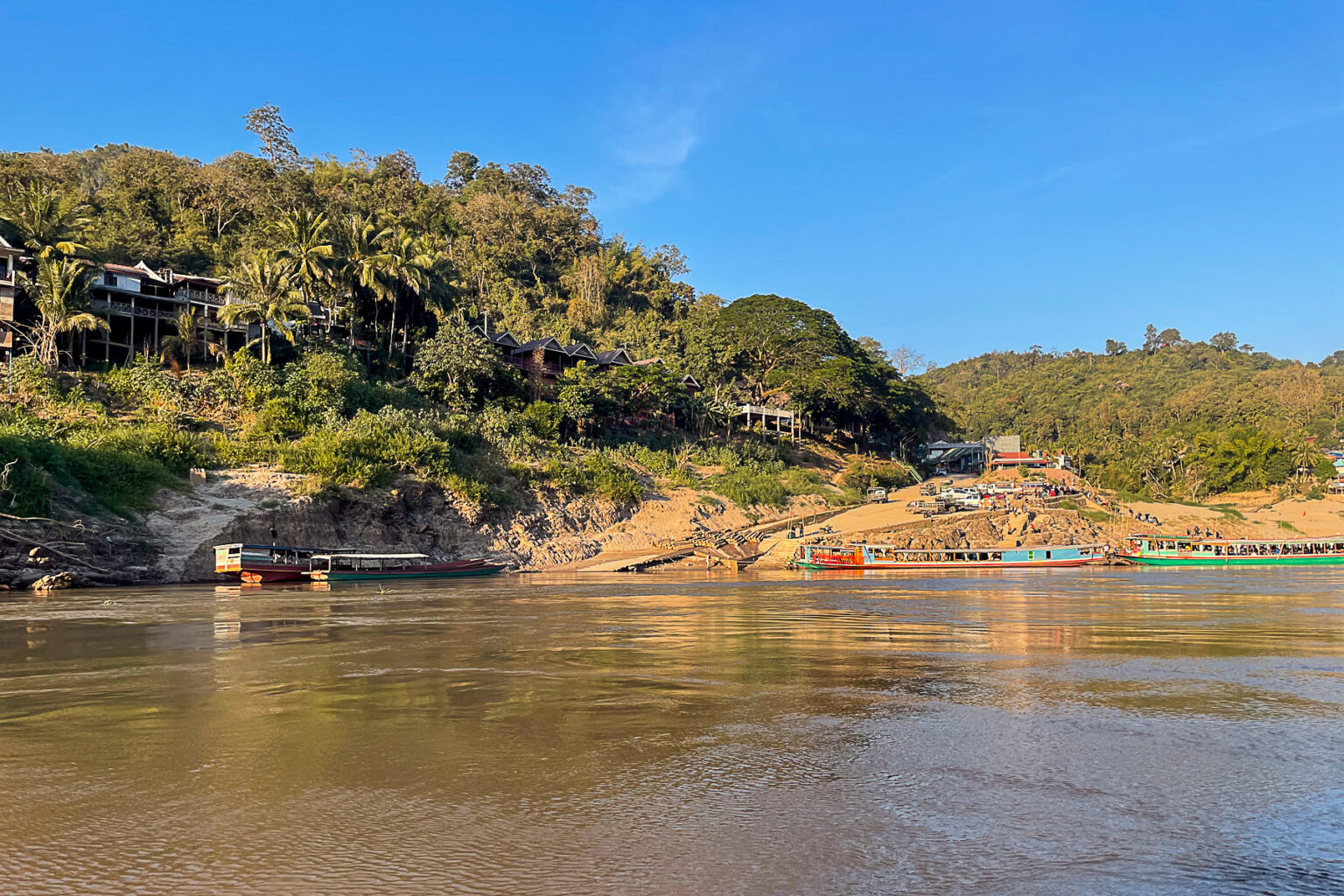 Pak Beng Laos, What to Expect and Where to Stay!